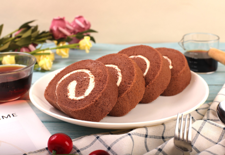 Rocambole de chocolate: delícia em cada mordida - Aprenda Essa Receita